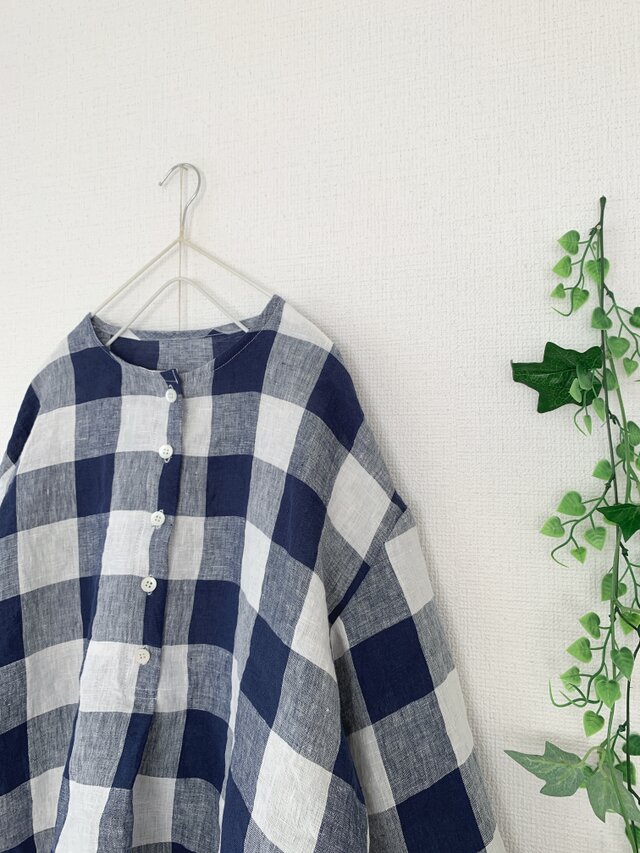 リネンヘンリーネックブラウス | iichi 日々の暮らしを心地よくするハンドメイドやアンティークのマーケットプレイス