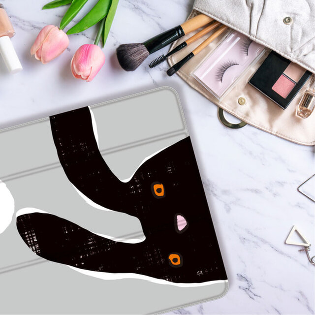 うさぎ iPad pro iPad air iPad mini 2 5 6 9 10 11 iPadケース | iichi 日々の暮らしを心地よくするハンドメイドやアンティークのマーケットプレイス