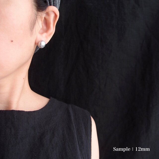 大粒グレーバロックパールのピアス【K14gf】Baroque pearl／ Gray | iichi 日々の暮らしを心地よくするハンドメイドや ...