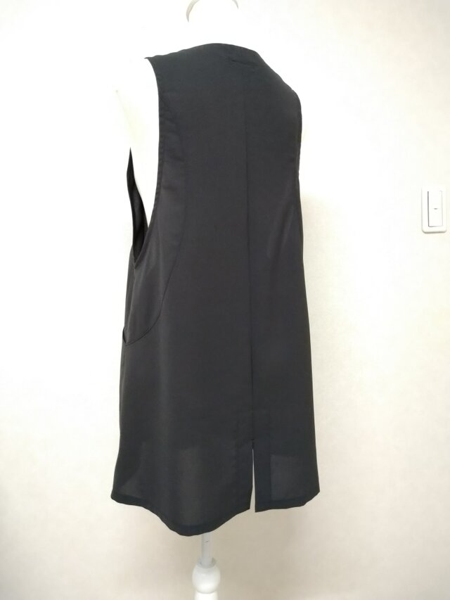 スッキリ大人ラインのジャンスカエプロン。CPS-158 | iichi 日々の暮らしを心地よくするハンドメイドやアンティークのマーケットプレイス