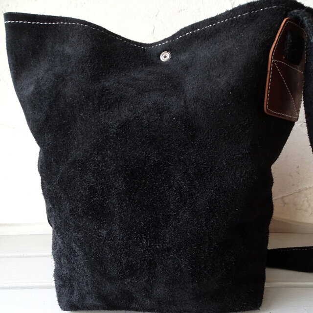 【セール】軽量 クチャ ショルダー バックスキン 天然革 ハンドメイド 兼用 レザー 10141p | iichi 日々の暮らしを心地よくする ...