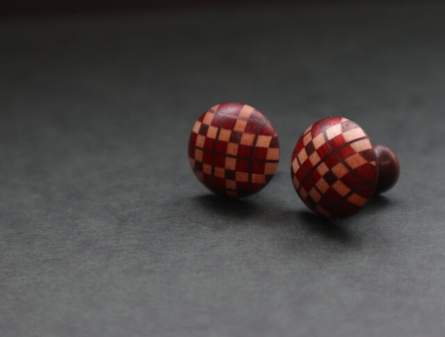 カフリンクス【mushroom】/タータンチェック | iichi 日々の暮らしを心地よくするハンドメイドやアンティークのマーケットプレイス