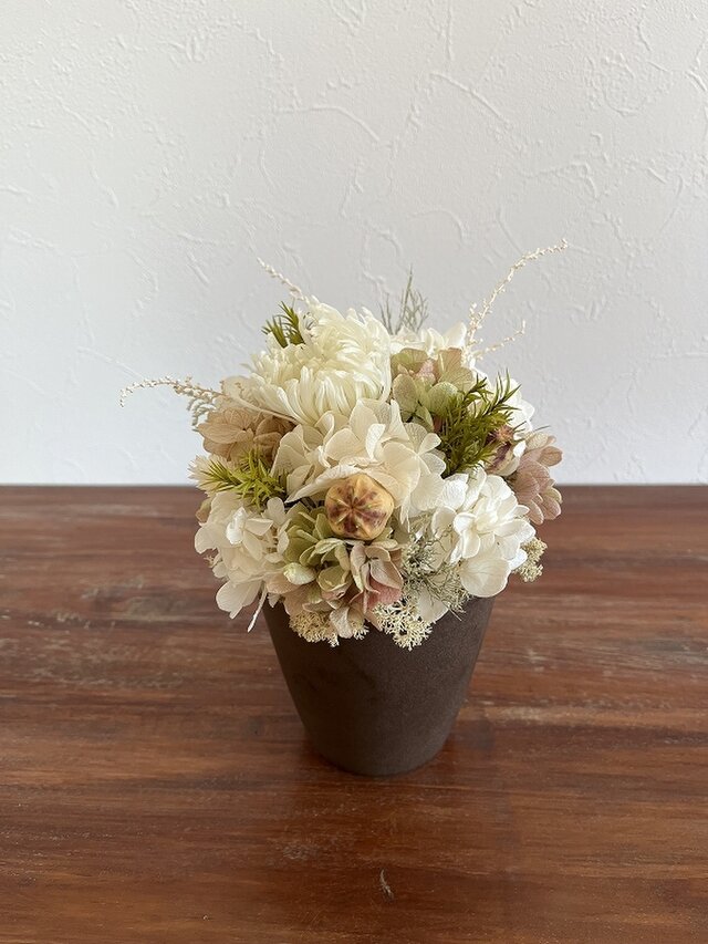 Anastasia / アナスタシア ゴールド ポットアレンジ S | iichi 日々の暮らしを心地よくするハンドメイドやアンティークのマーケットプレイス