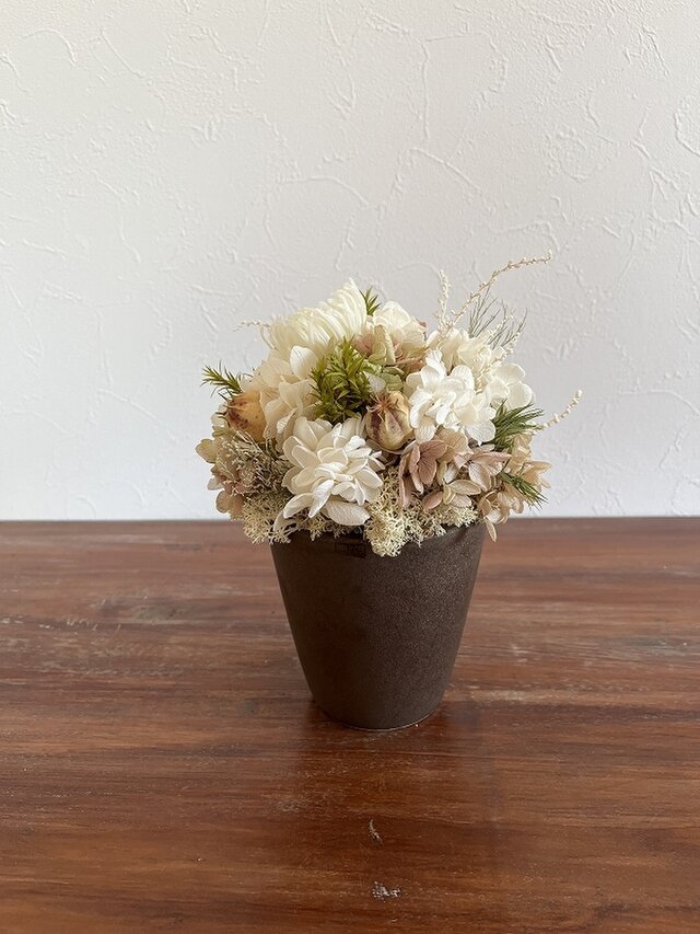 Anastasia / アナスタシア ゴールド ポットアレンジ S | iichi 日々の暮らしを心地よくするハンドメイドやアンティークのマーケットプレイス