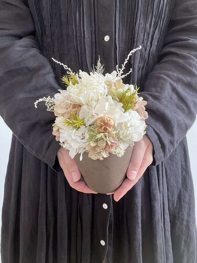 Anastasia / アナスタシア ゴールド ポットアレンジ S | iichi 日々の暮らしを心地よくするハンドメイドやアンティークのマーケットプレイス