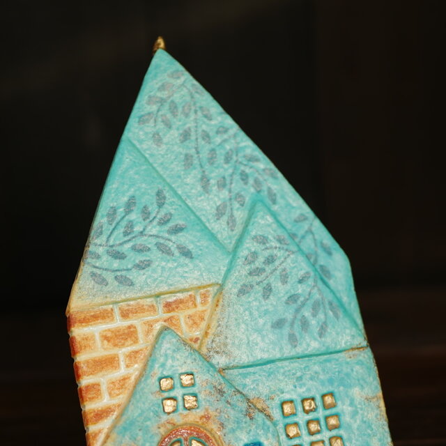 小鳥と青色のおうちの壁掛け no.11 | iichi 日々の暮らしを心地よくするハンドメイドやアンティークのマーケットプレイス