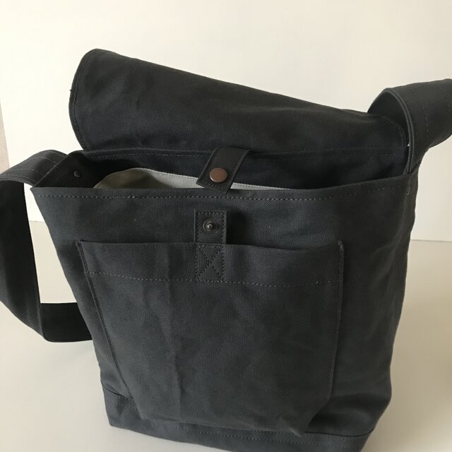 MARCO (11号帆布/墨) | iichi 日々の暮らしを心地よくするハンドメイドやアンティークのマーケットプレイス