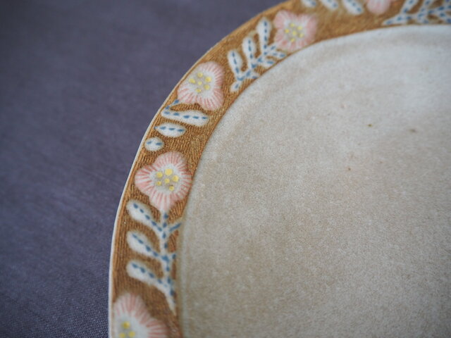 楕円皿 『Floral Pattern』 | iichi 日々の暮らしを心地よくするハンドメイドやアンティークのマーケットプレイス