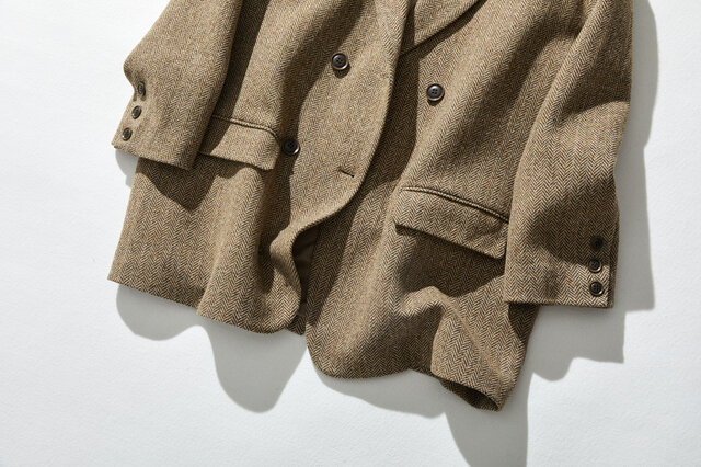 アレンジ楽しむヘリボンー柄のダブルジャケット ウール混 裏地付き 230929-1 | iichi 日々の暮らしを心地よくするハンドメイドやアンティークのマーケットプレイス