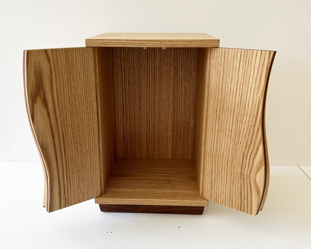 お厨子 ミニ仏壇／タモNo.1 | iichi 日々の暮らしを心地よくするハンドメイドやアンティークのマーケットプレイス