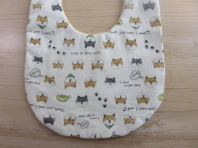 New*丸型ふんわりスタイ*柴犬*しばいぬ | iichi 日々の暮らしを心地よくするハンドメイドやアンティークのマーケットプレイス