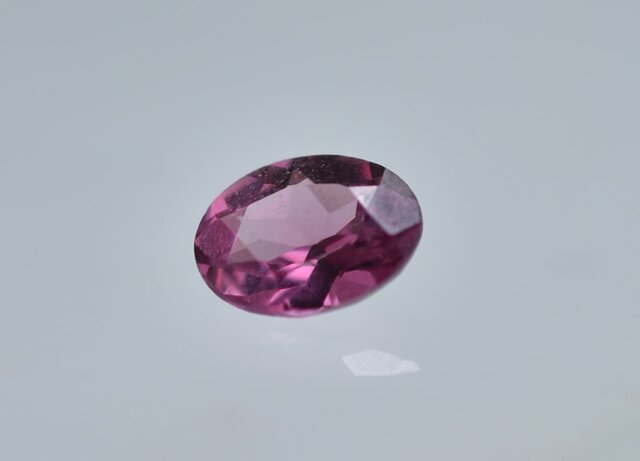 ラウンドカット★ロードライトガーネット s993 | iichi 日々の暮らしを心地よくするハンドメイドやアンティークのマーケットプレイス