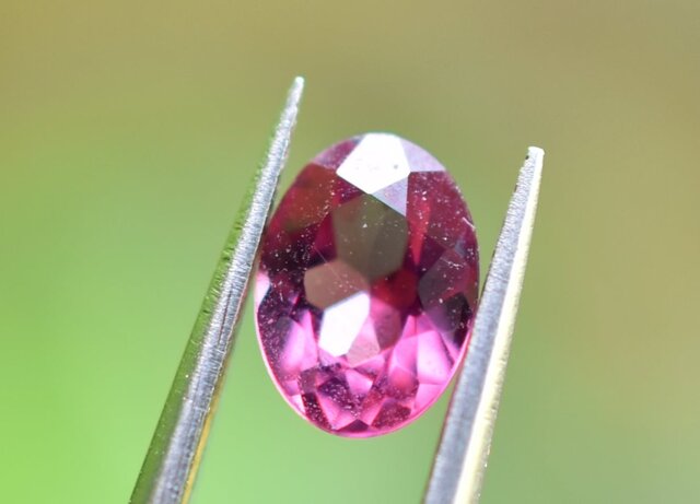 ラウンドカット★ロードライトガーネット s993 | iichi 日々の暮らしを心地よくするハンドメイドやアンティークのマーケットプレイス