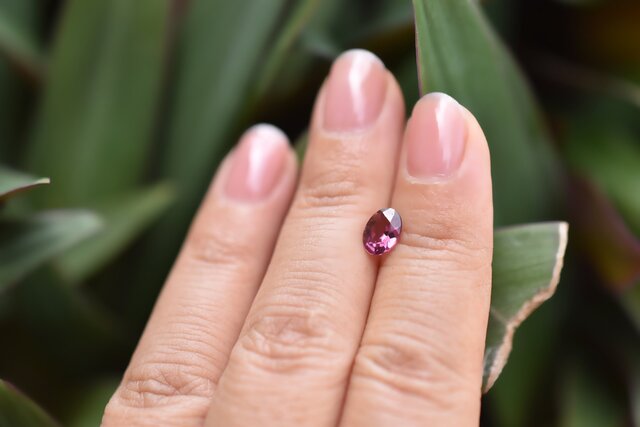 ラウンドカット★ロードライトガーネット s993 | iichi 日々の暮らしを心地よくするハンドメイドやアンティークのマーケットプレイス