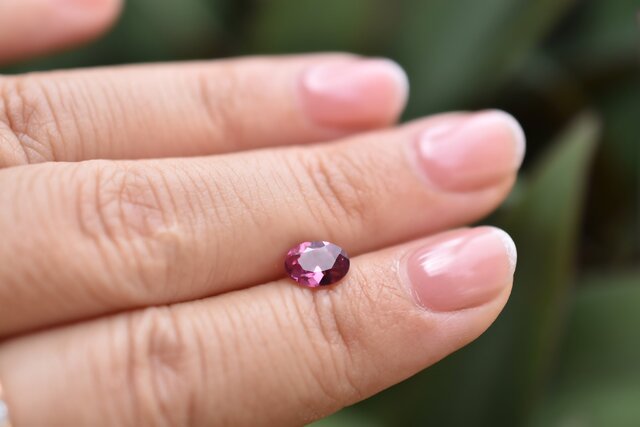 ラウンドカット★ロードライトガーネット s993 | iichi 日々の暮らしを心地よくするハンドメイドやアンティークのマーケットプレイス