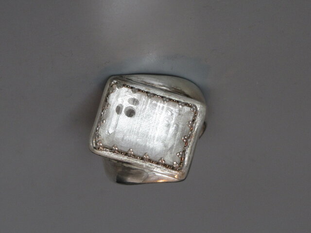 バーコード？ | iichi 日々の暮らしを心地よくするハンドメイドやアンティークのマーケットプレイス