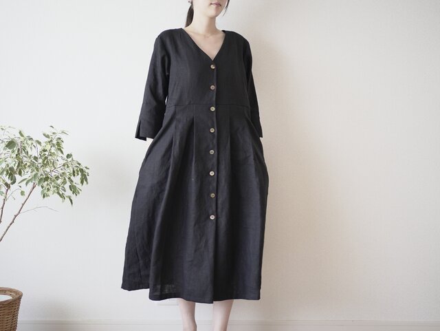 リネンV前開き袖スリット8分袖ワンピース No.279 | iichi 日々の暮らしを心地よくするハンドメイドやアンティークのマーケットプレイス