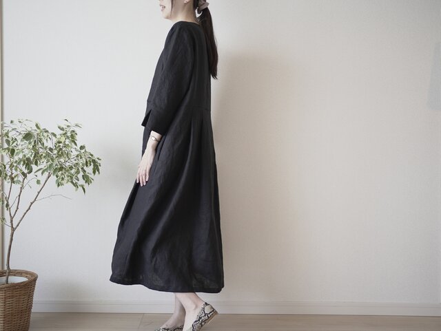 リネンV前開き袖スリット8分袖ワンピース No.279 | iichi 日々の暮らしを心地よくするハンドメイドやアンティークのマーケットプレイス