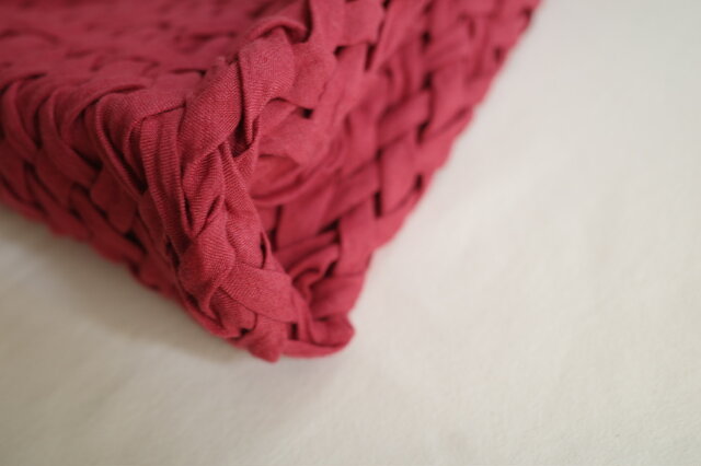 Lattice smockingのバッグ・スクエア | iichi 日々の暮らしを心地よくするハンドメイドやアンティークのマーケットプレイス