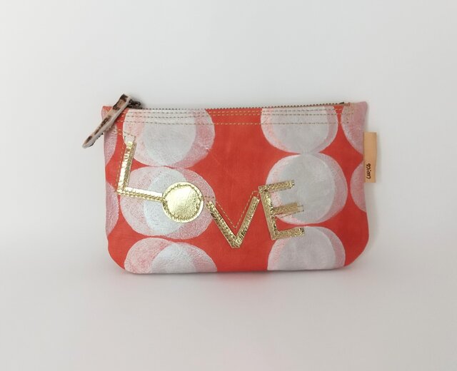 loveレザーポーチ | iichi 日々の暮らしを心地よくするハンドメイドやアンティークのマーケットプレイス