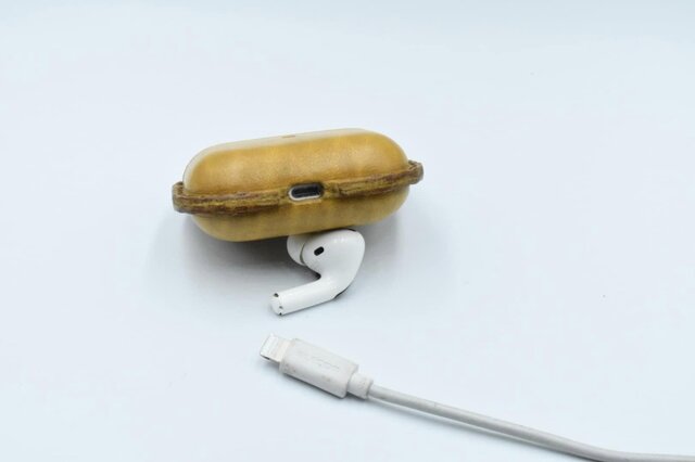 Apple AirPods Pro ケース | iichi 日々の暮らしを心地よくするハンドメイドやアンティークのマーケットプレイス