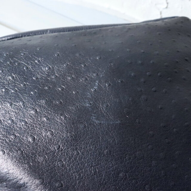 【期間限定】型押し クチャ 2way ショルダー 本革 男女兼用 ハンドメイド1022 | iichi 日々の暮らしを心地よくするハンドメイドやアンティークのマーケットプレイス