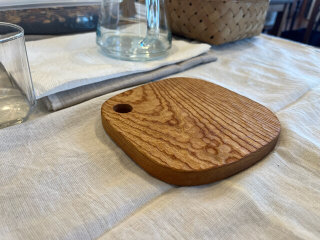 ケヤキのボード15cm | iichi 日々の暮らしを心地よくするハンドメイドやアンティークのマーケットプレイス