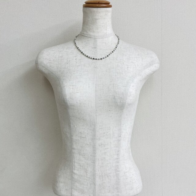 貝ベビーパールmixネックレス/3.5mm約45cm/マルチmix/R/made in japan | iichi 日々の暮らしを心地よくするハンドメイドやアンティークのマーケットプレイス