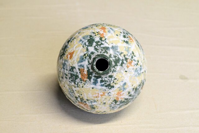 世界に一つの一輪挿し iIw-022 | iichi 日々の暮らしを心地よくするハンドメイドやアンティークのマーケットプレイス