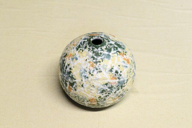 世界に一つの一輪挿し iIw-022 | iichi 日々の暮らしを心地よくするハンドメイドやアンティークのマーケットプレイス