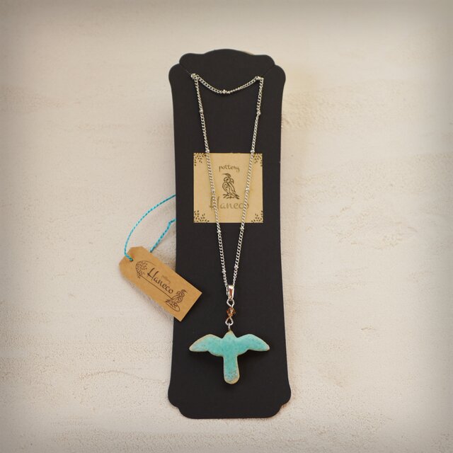 空色の鳥ネックレス no.4 | iichi 日々の暮らしを心地よくするハンドメイドやアンティークのマーケットプレイス