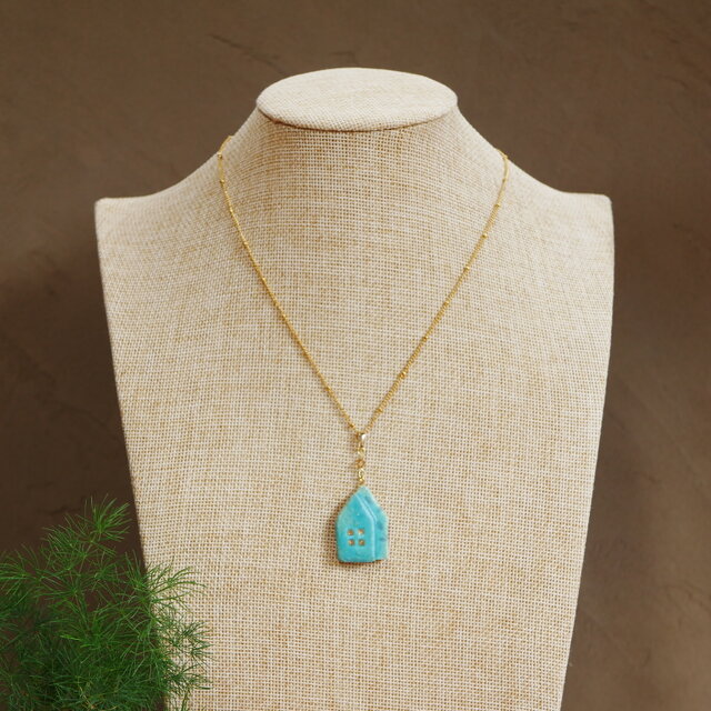 空色のおうち ネックレス no.3 | iichi 日々の暮らしを心地よくするハンドメイドやアンティークのマーケットプレイス