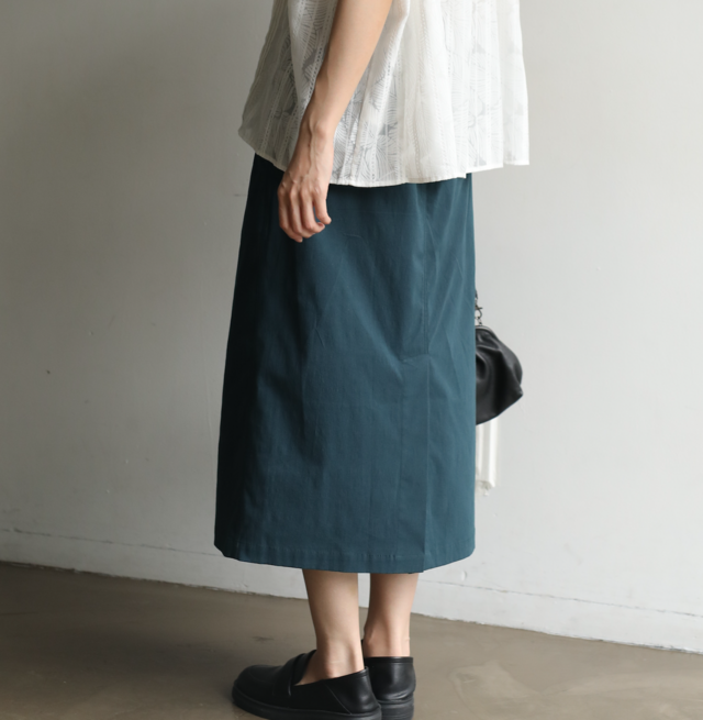 コーデのポイントになる美シルエットスカート ロングスカート ストライプ コットン グリーン 230611-3 | iichi 日々の暮らしを心地よくするハンドメイドやアンティークのマーケットプレイス