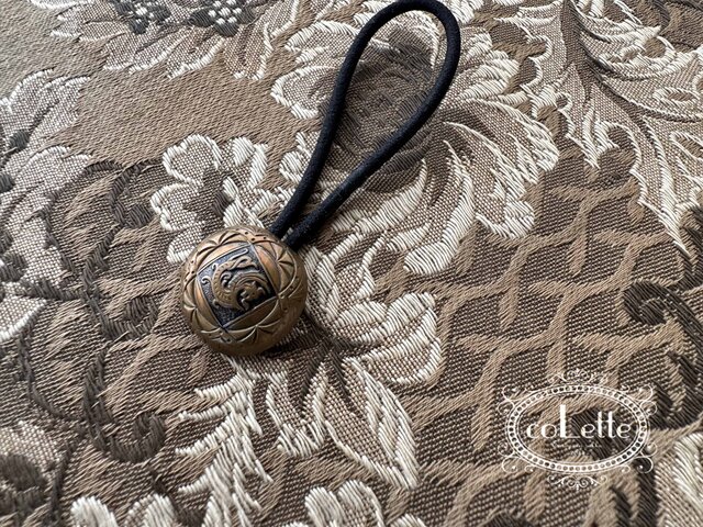 フランスアンティーク・1800年後半メタルボタンドラゴ（AFB-164) | iichi 日々の暮らしを心地よくするハンドメイドやアンティークのマーケットプレイス