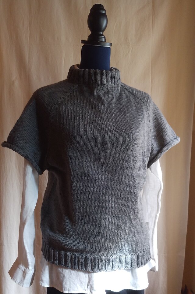 手編みベスト ＃19 | iichi 日々の暮らしを心地よくするハンドメイドやアンティークのマーケットプレイス