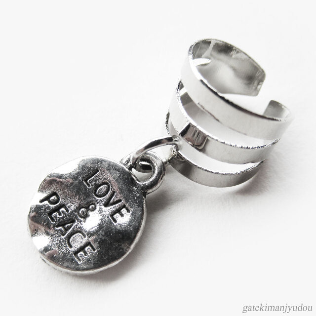 LOVE & PEACE イヤーカフ | iichi 日々の暮らしを心地よくするハンドメイドやアンティークのマーケットプレイス