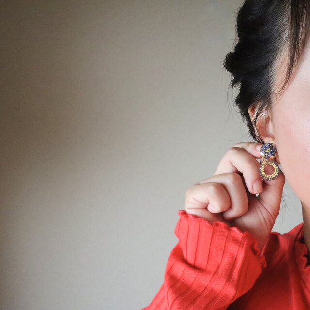 【数量限定】Xmas coffret 天然石の花の耳飾りとネックレスのセット bouquet violet | iichi 日々の暮らしを心地よくするハンドメイドやアンティークのマーケットプレイス