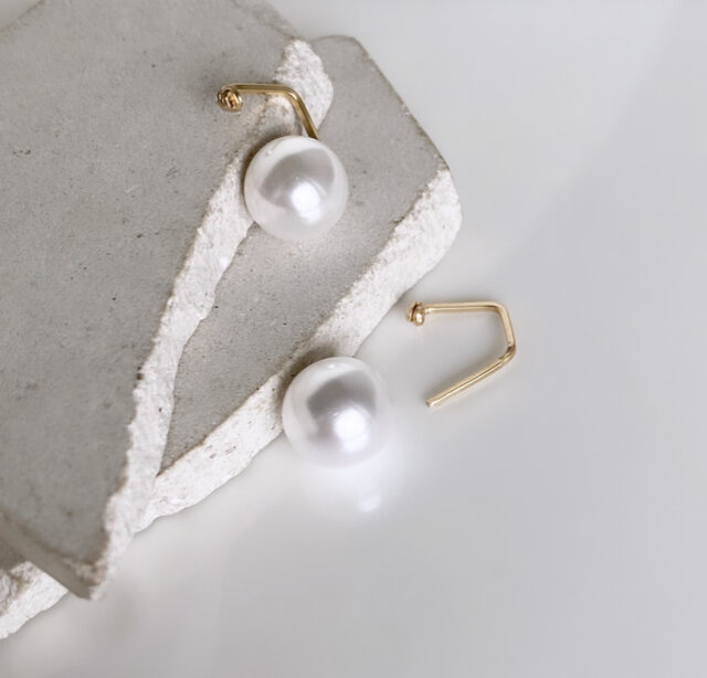 Nuts ピアス 14kgf パールキャッチ | iichi 日々の暮らしを心地よくするハンドメイドやアンティークのマーケットプレイス