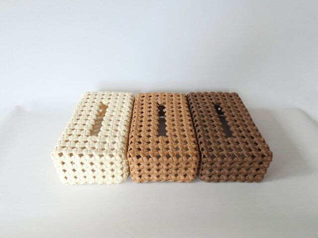 newカラー かぶせるだけティッシュボックスケース | iichi 日々の暮らしを心地よくするハンドメイドやアンティークのマーケットプレイス