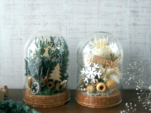 お得な2コセット☆ ガラスドームのクリスマス -white &green- | iichi 日々の暮らしを心地よくするハンドメイドやアンティークのマーケットプレイス