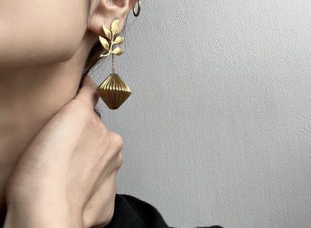 noir | iichi 日々の暮らしを心地よくするハンドメイドやアンティークのマーケットプレイス