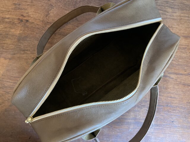 アンティーク ノベリストバッグ レザーバッグ トートバッグ 牛革 ダークブラウン | iichi 日々の暮らしを心地よくするハンドメイドやアンティークのマーケットプレイス