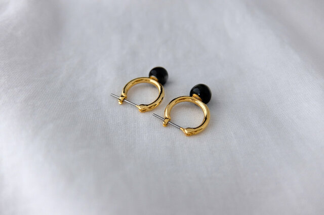 ピアス hoop bleu | iichi 日々の暮らしを心地よくするハンドメイドやアンティークのマーケットプレイス