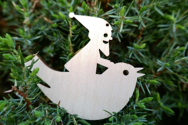 木製 オーナメント ノーム +トリ [WIB-S-2]クリスマス ドワーフ トントゥ トムテ | iichi 日々の暮らしを心地よくするハンドメイドやアンティークのマーケットプレイス