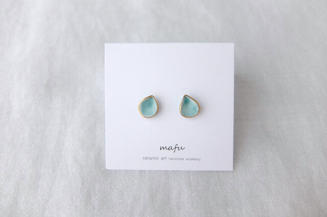 ピアス hitohira mint | iichi 日々の暮らしを心地よくするハンドメイドやアンティークのマーケットプレイス