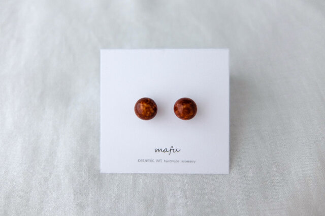 ピアス arma small | iichi 日々の暮らしを心地よくするハンドメイドやアンティークのマーケットプレイス