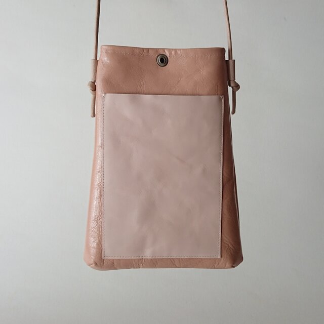 annco leather pochette [small/beige] | iichi 日々の暮らしを心地よくするハンドメイドやアンティークのマーケットプレイス