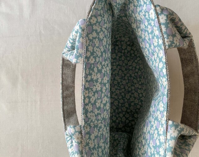 woolと薔薇のバッグ | iichi 日々の暮らしを心地よくするハンドメイドやアンティークのマーケットプレイス