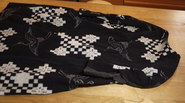 古布絵絣のワンピース | iichi 日々の暮らしを心地よくするハンドメイドやアンティークのマーケットプレイス