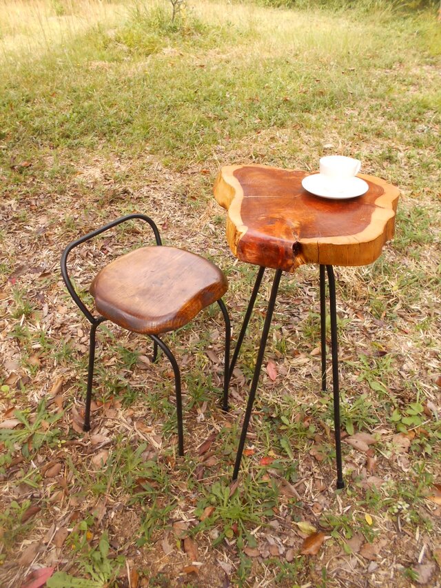 カイズカイブキアイアンカフェテーブルイスセット10-14 | iichi 日々の暮らしを心地よくするハンドメイドやアンティークのマーケットプレイス